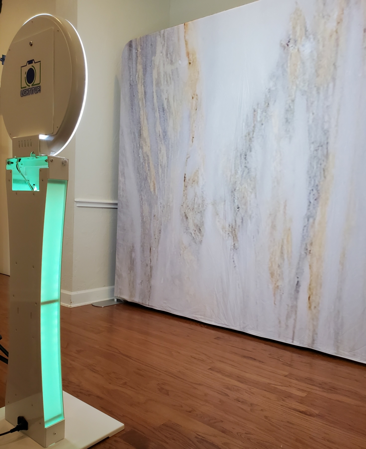 Light It Up! Photo Booth Rental